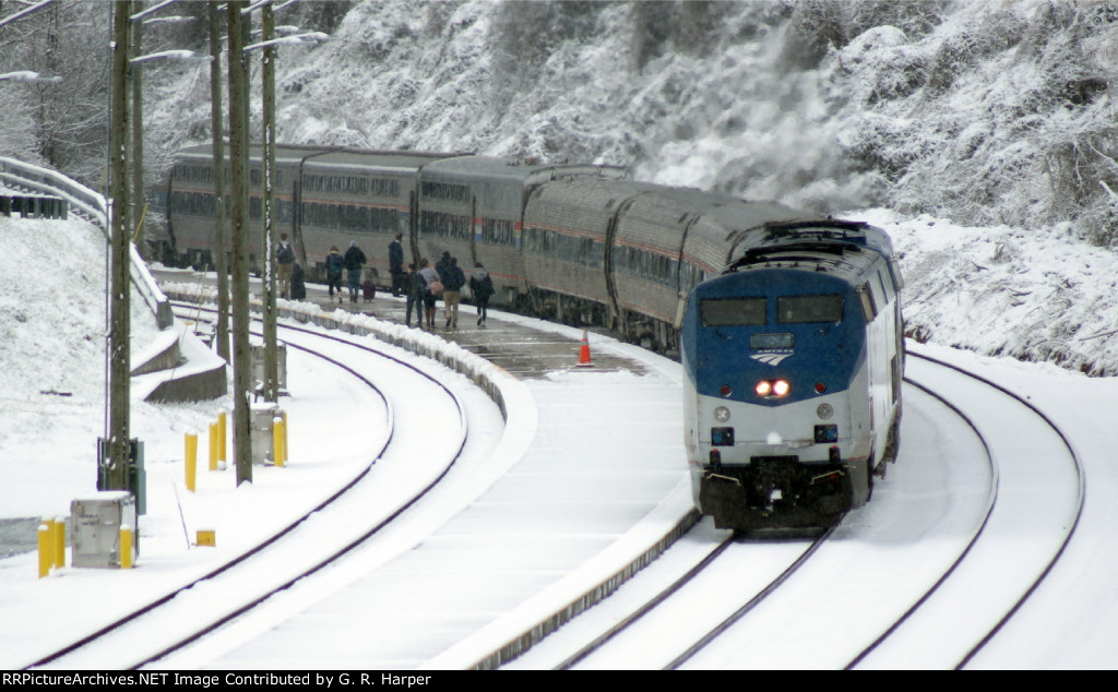 Amtrak #20, northbound Crescent, typically late, on the platform in Lynchburg